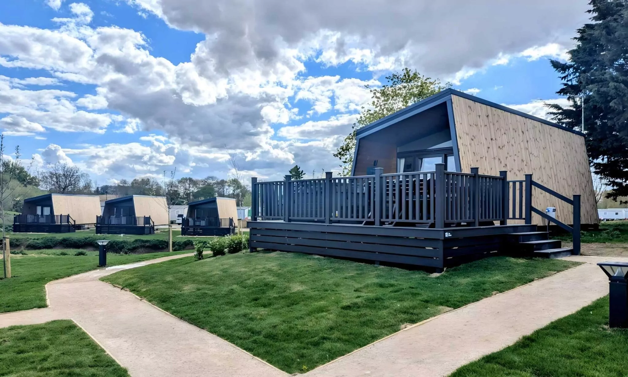 Luxury Glamping Pods in Northamptonshire | Billing Aquadrome