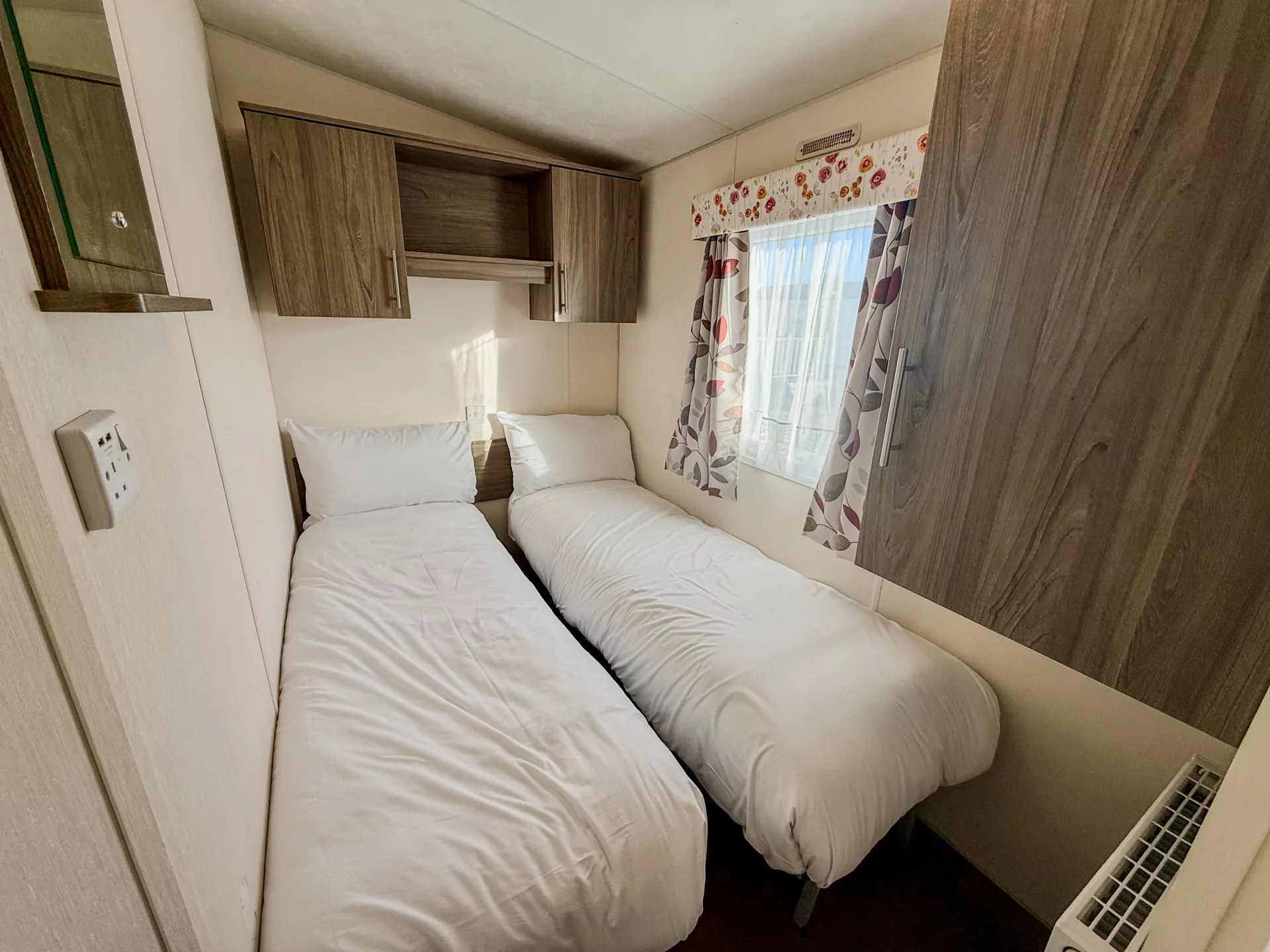 Delta Phoenix Caravan For Sale - Hayling Island